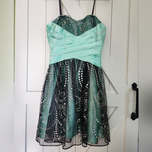 Hailey Logan | Dresses | Hailey Logan By Adrianna Papell Party Dress | Poshmark